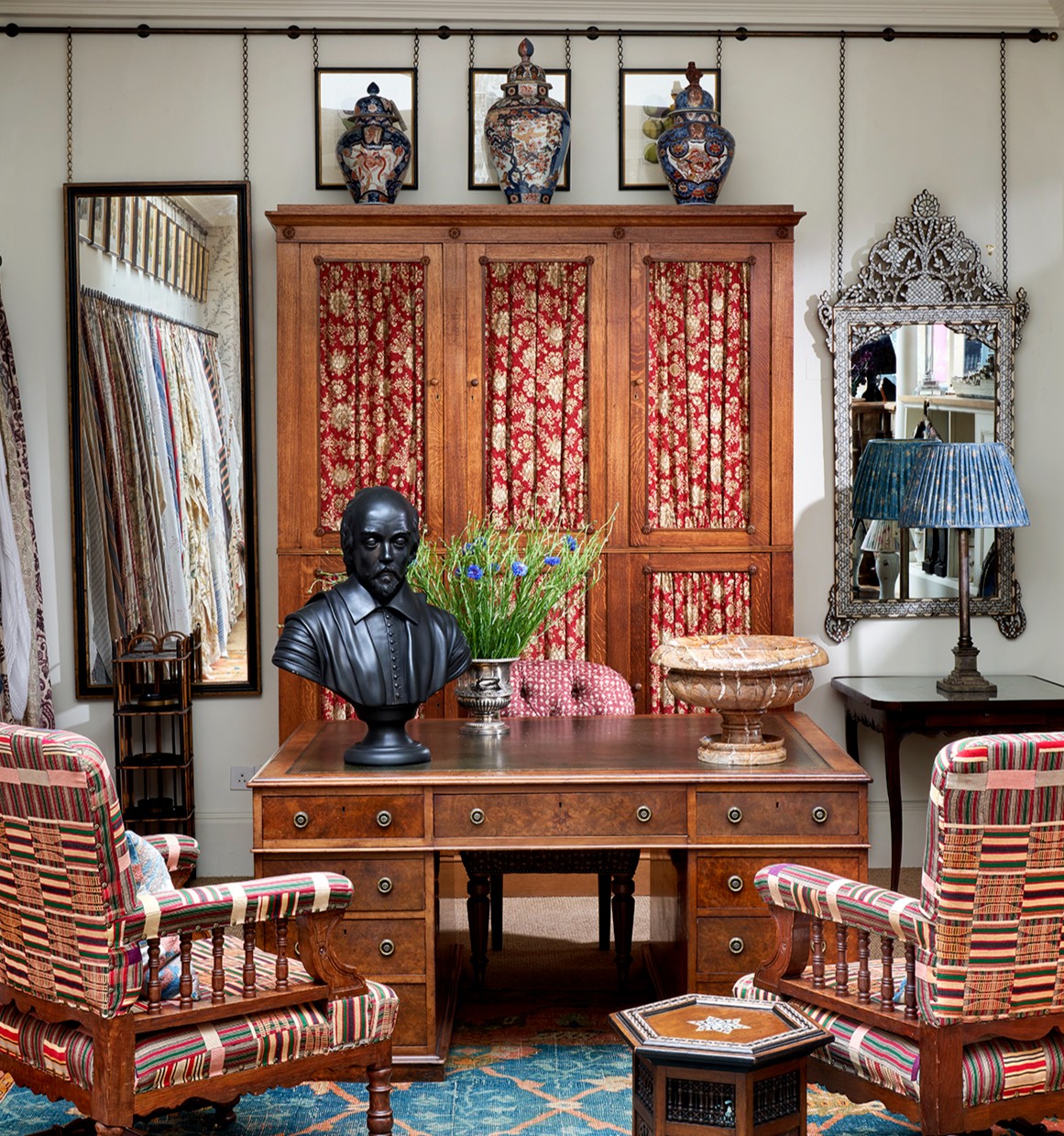 An early 20th century oak bookcase, cira 1900 | Robert Kime Ltd ...